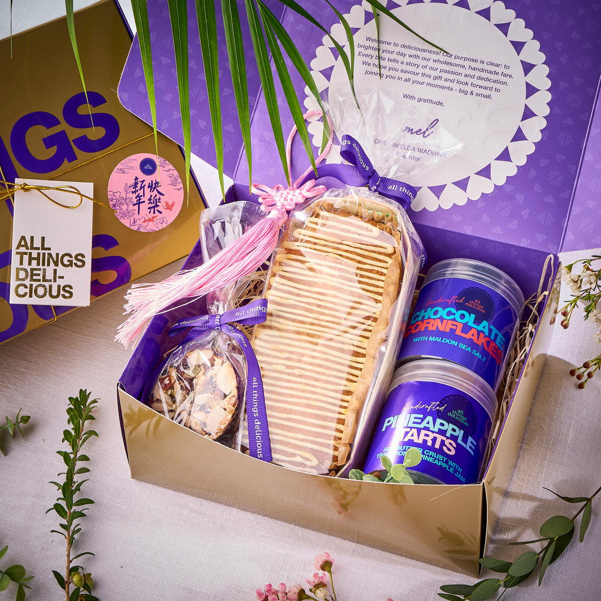 Sakura Gift Box | Halal Gifts Singapore – All Things Delicious
