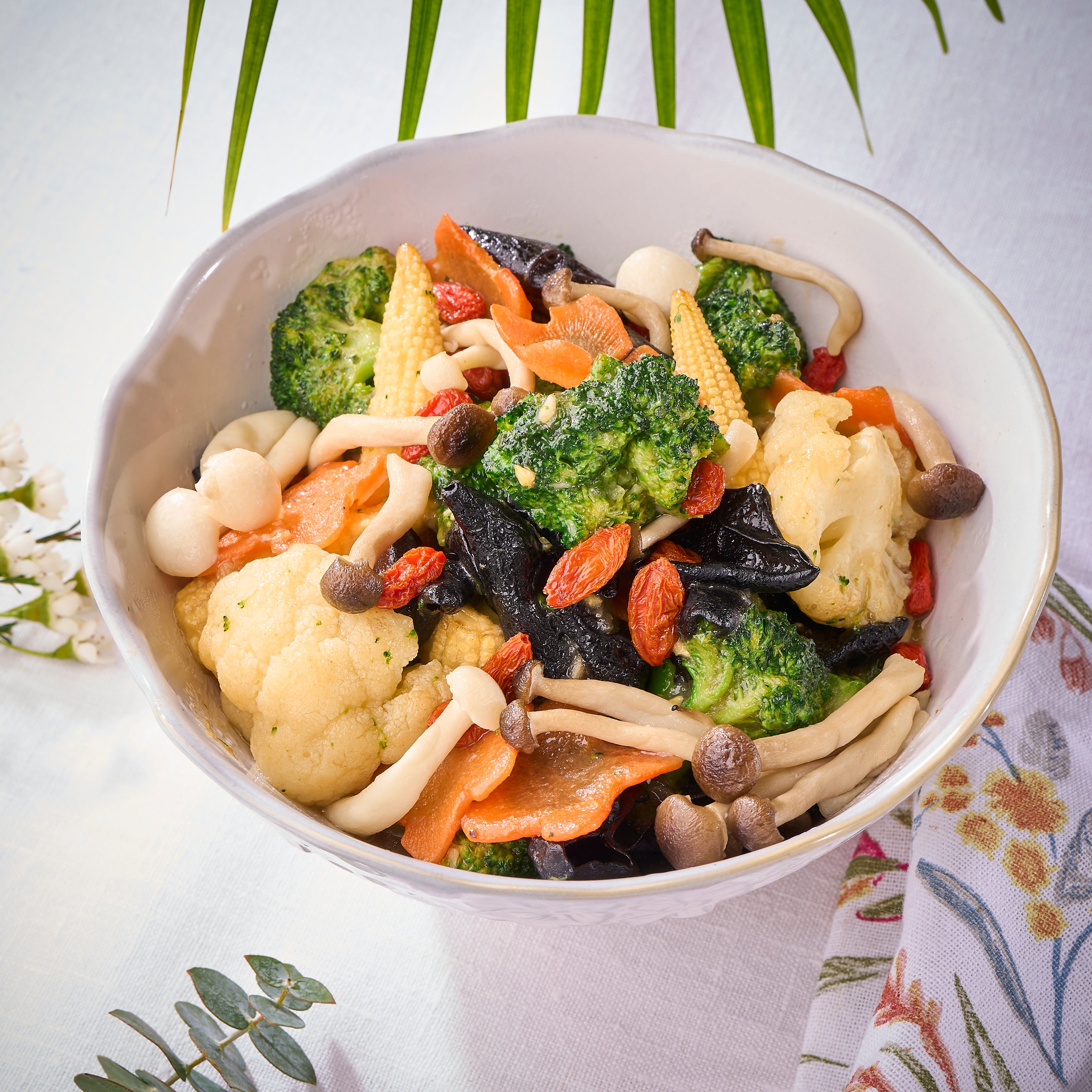Stir Fry Veggie with Shimeiji 🌿 | Halal Catering Singapore – All Things ...